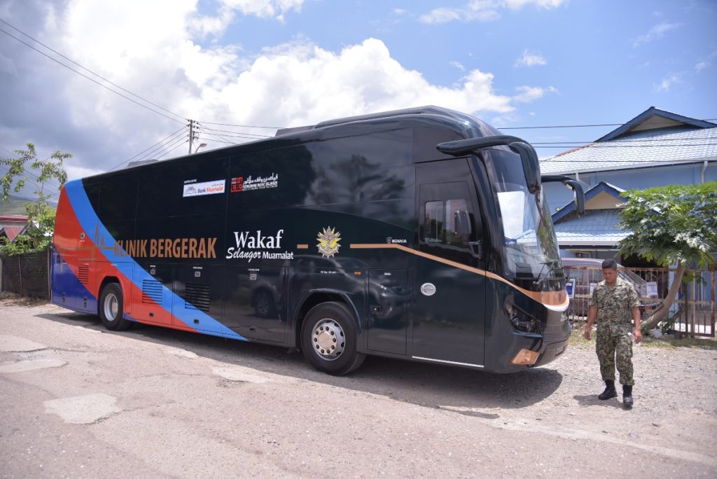 Wakaf Selangor Muamalat Menyumbang Sebuah Bas Klinik Bergerak Kepada ...